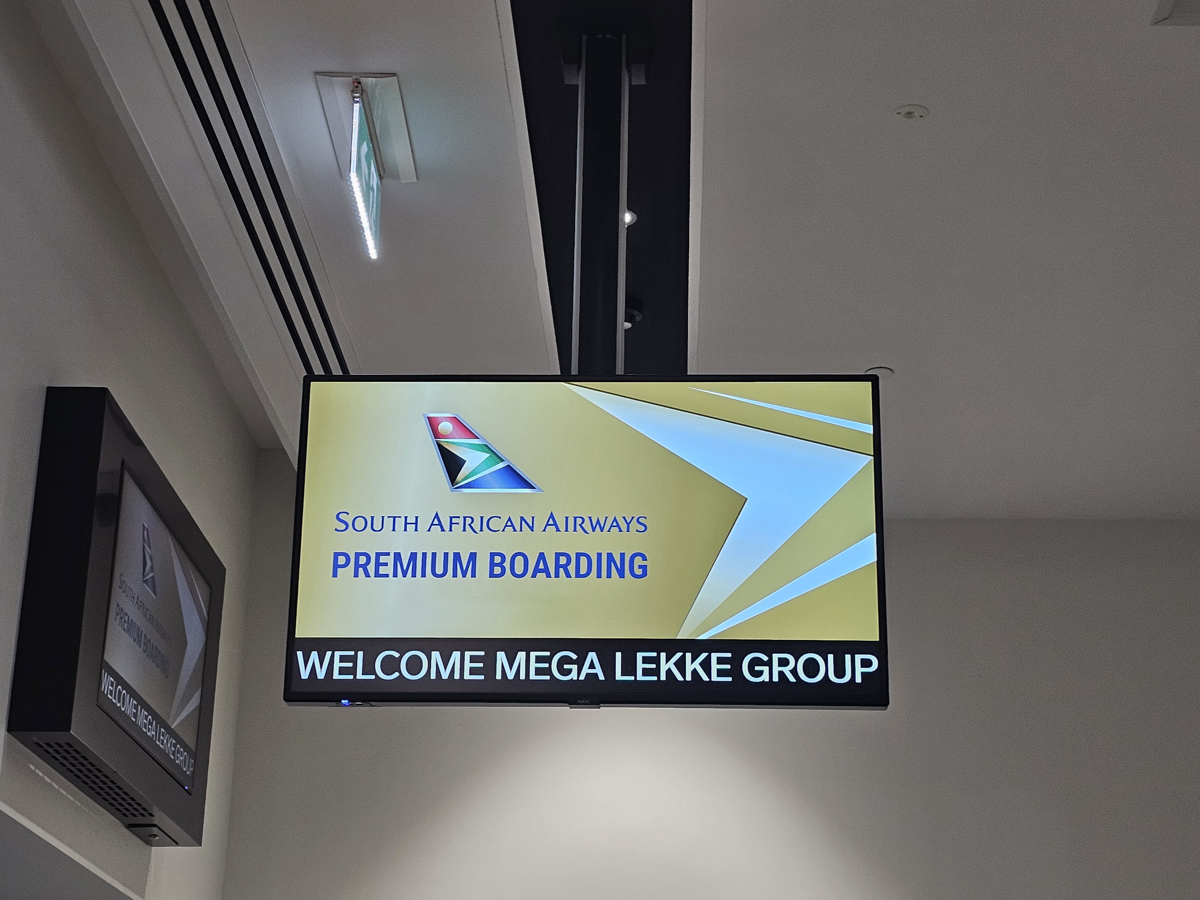 Flight Review: South African Airways SA281 from Perth to Johannesburg ...